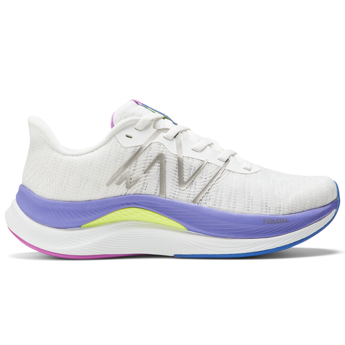 New Balance FuelCell Propel v4 – a legjobb futócipő
